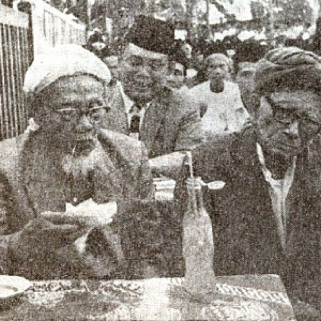 Kisah Syaikhona Kholil Terbang ke Makkah, Kiai As'ad Saksinya • BangkitMedia